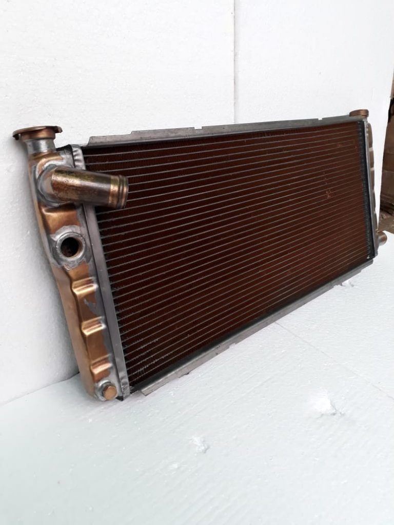 Radiador Peugeot 205 Bronce Con Aire | Mundo Radiador