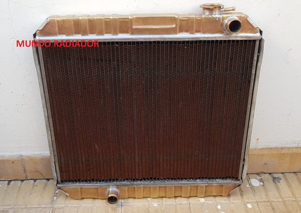 Radiador Ford Falcon 79 Panel Especial Bronce | Mundo Radiador